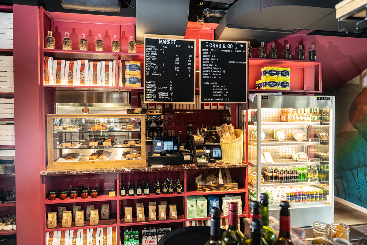 Review: Surreal Takes the Diner Concept to a New Level