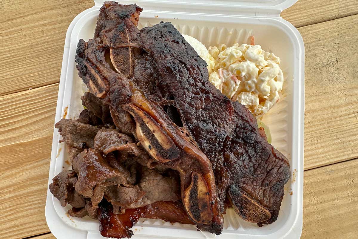 What to Try at L&L Hawaiian Barbecue in Annandale
