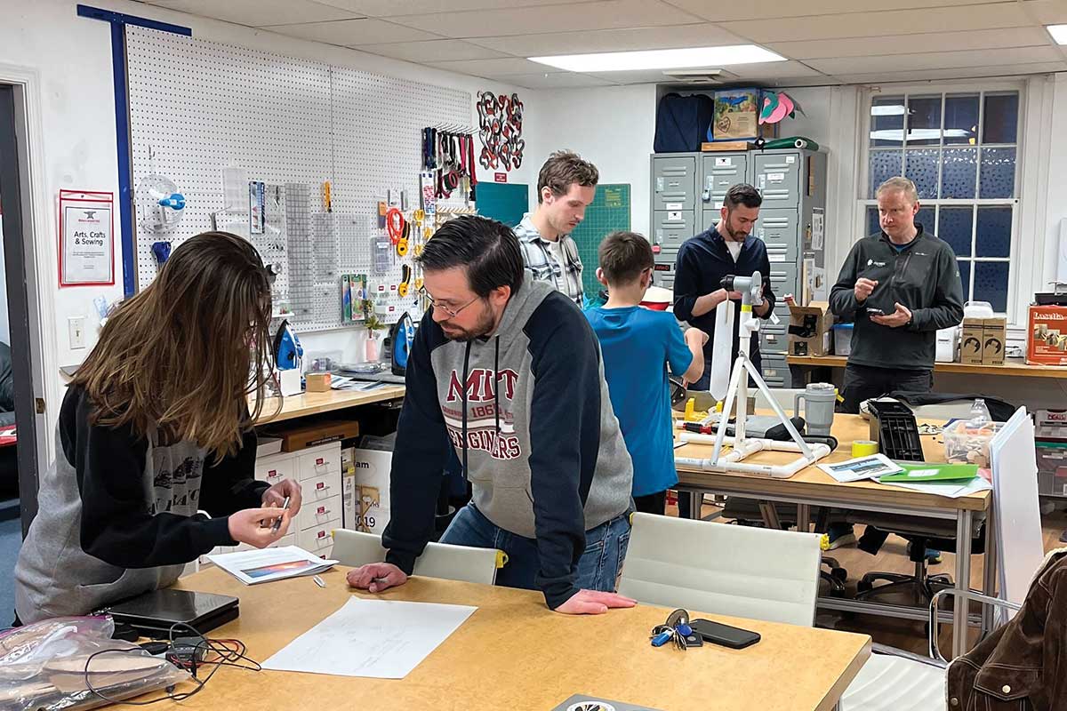Makerspaces in NoVA Teach the Next Generation of STEM Experts