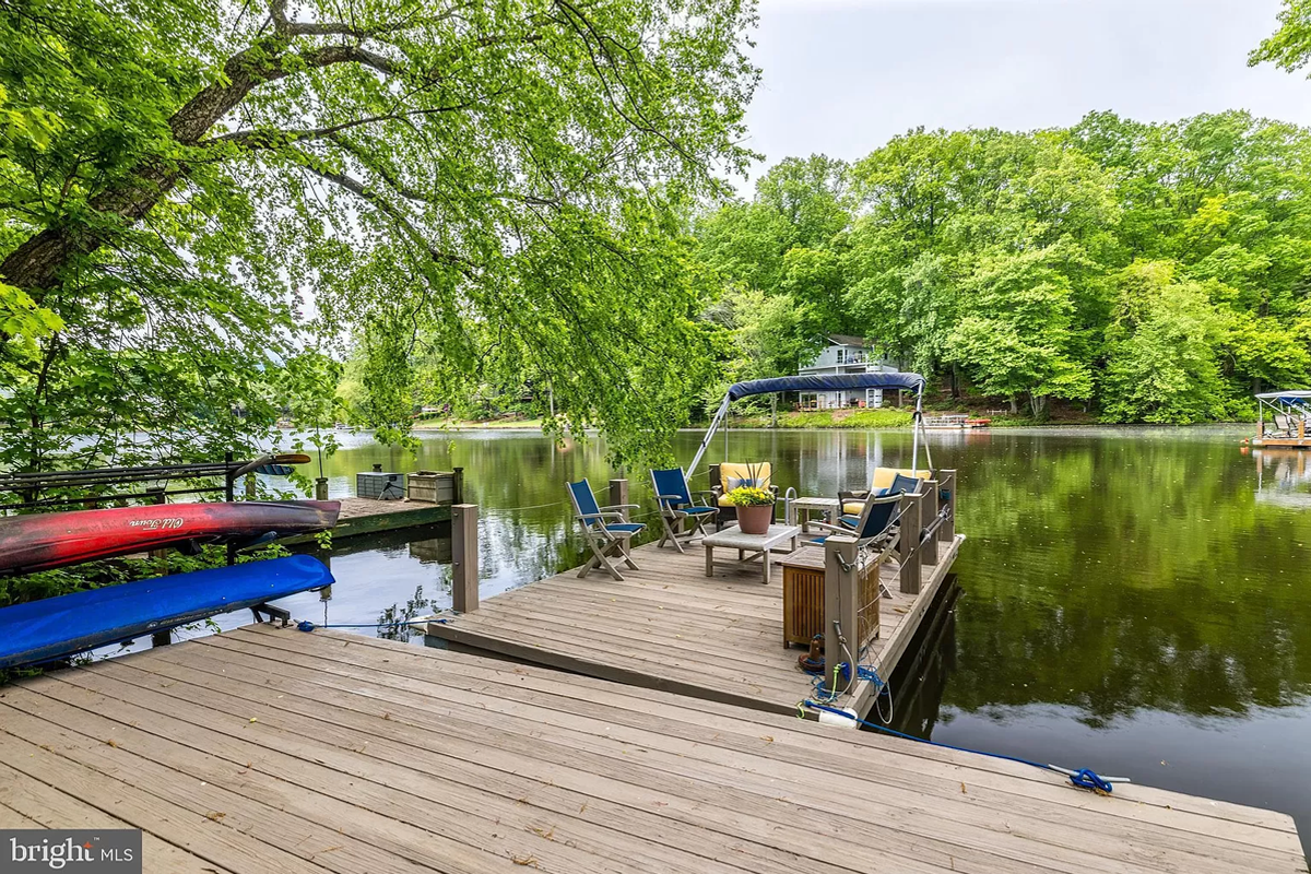 1926 Upper Lake Dr. on Market for $2.8M, Lakeside Reston Retreat