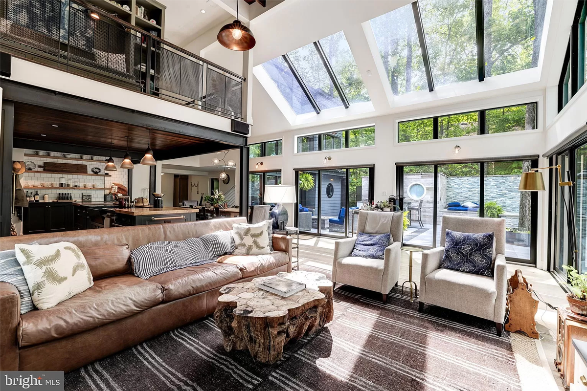 1926 Upper Lake Dr. on Market for $2.8M, Lakeside Reston Retreat