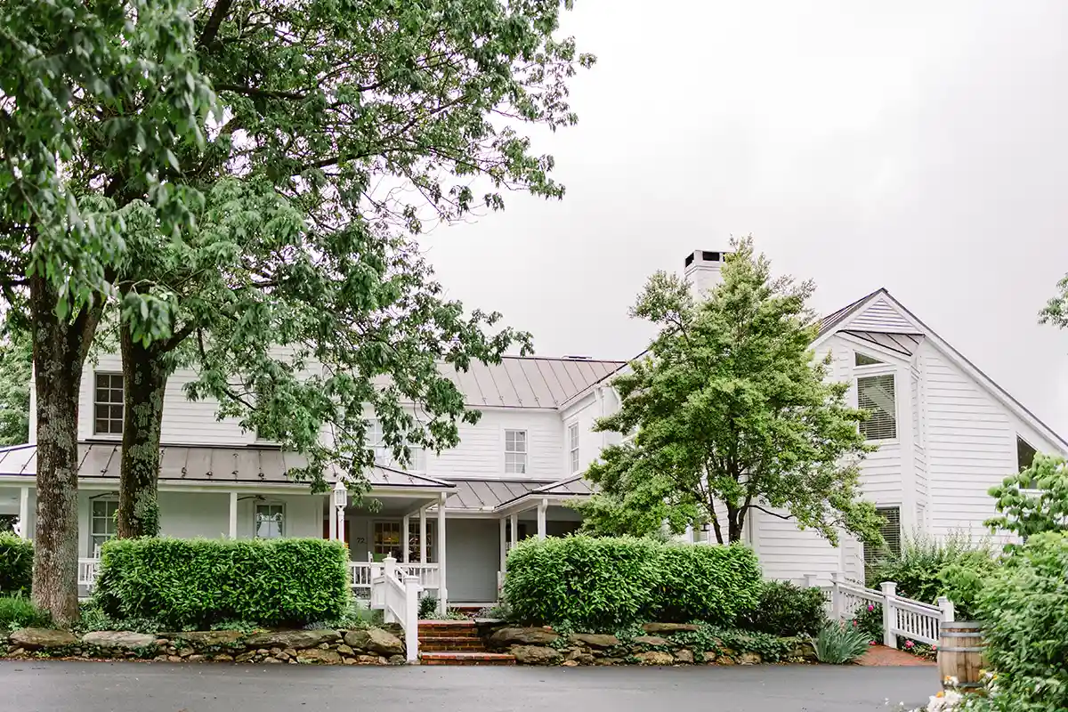 Wineries with Overnight Stays Offer Relaxing Virginia Getaways