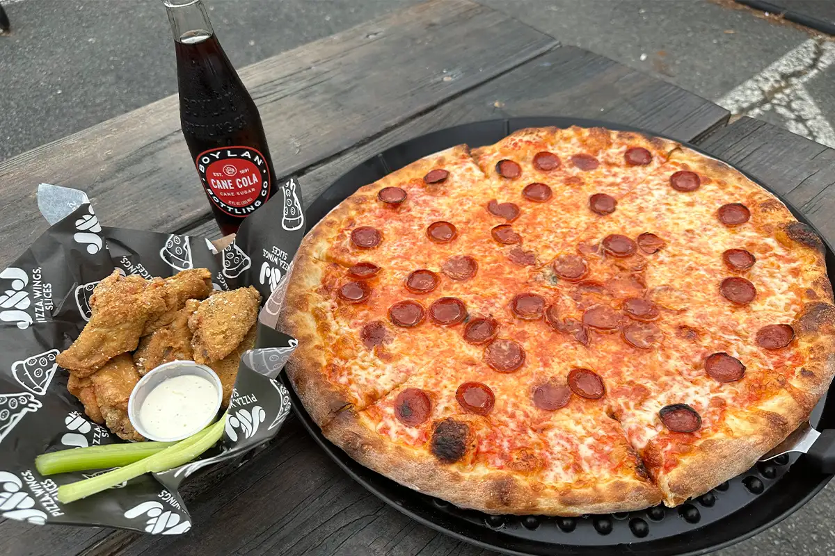 J&J Pizza Impresses with Wings and New York–Style Slices