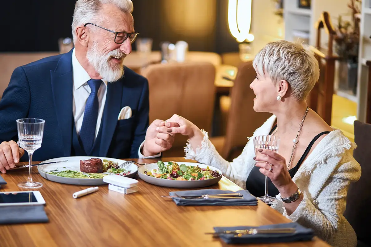 An Online Dating Coach Offers Advice for Senior Dating