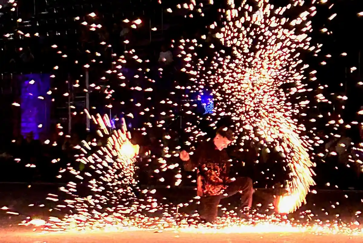 Ion Arena Electrifies Audience With 'Xtreme Ice World Premiere'