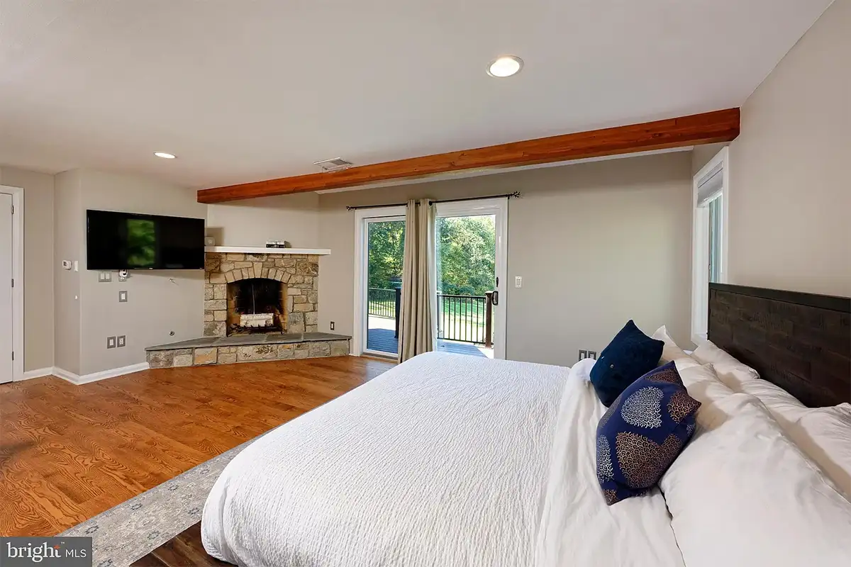 20615 Blueridge Mountain Rd., Paris Boasts Mountain Views