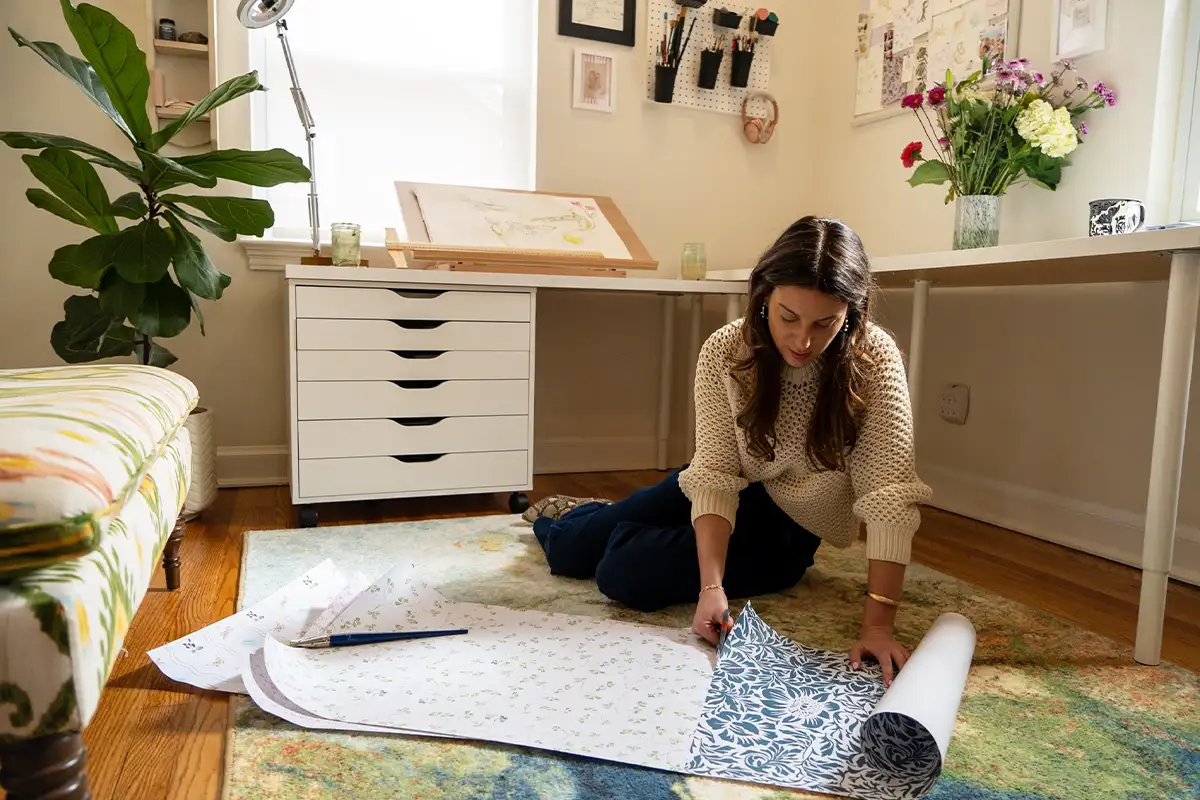 NoVA Artist Elizabeth Bloom Transforms Brushstrokes into Home Décor