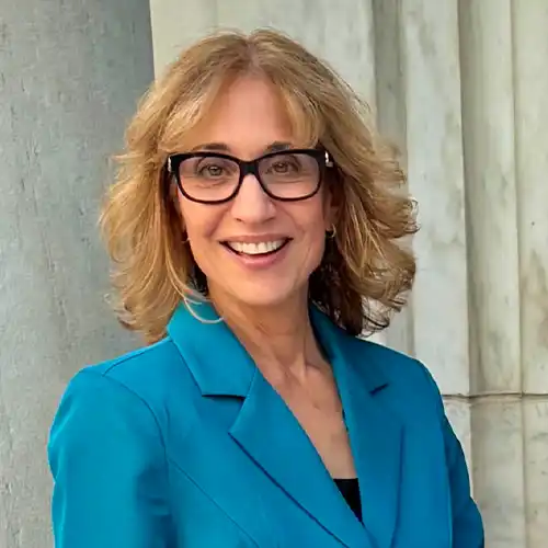 7 Northern Virginia Sledding Hills to Check Out